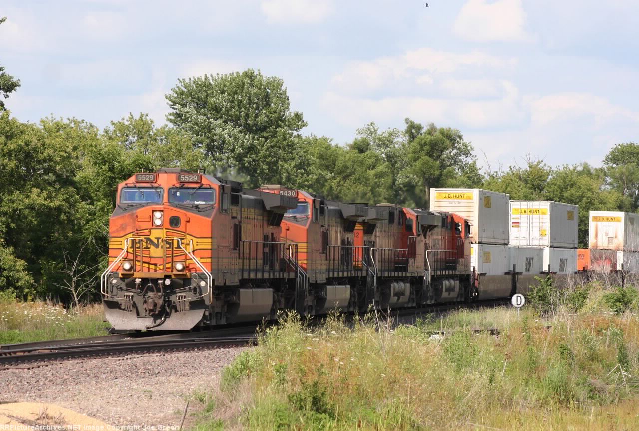 BNSF 5529